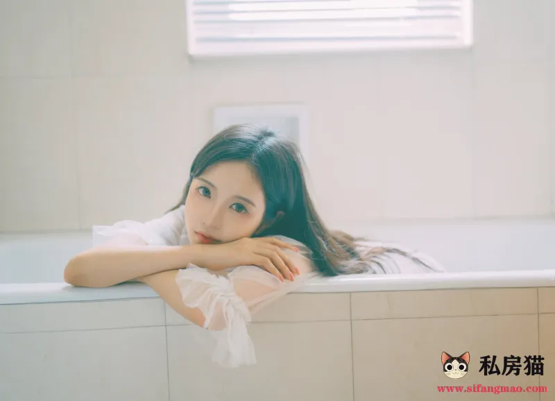 Shika小鹿鹿 – 浴池 [9P-34.2MB] 资源下载[百度网盘+OneDrive]-私房猫官网