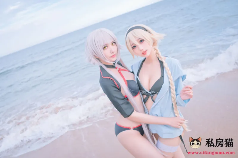 周叽是可爱兔兔 – 黑白贞双人泳衣 [21P-188MB]-乐摄图