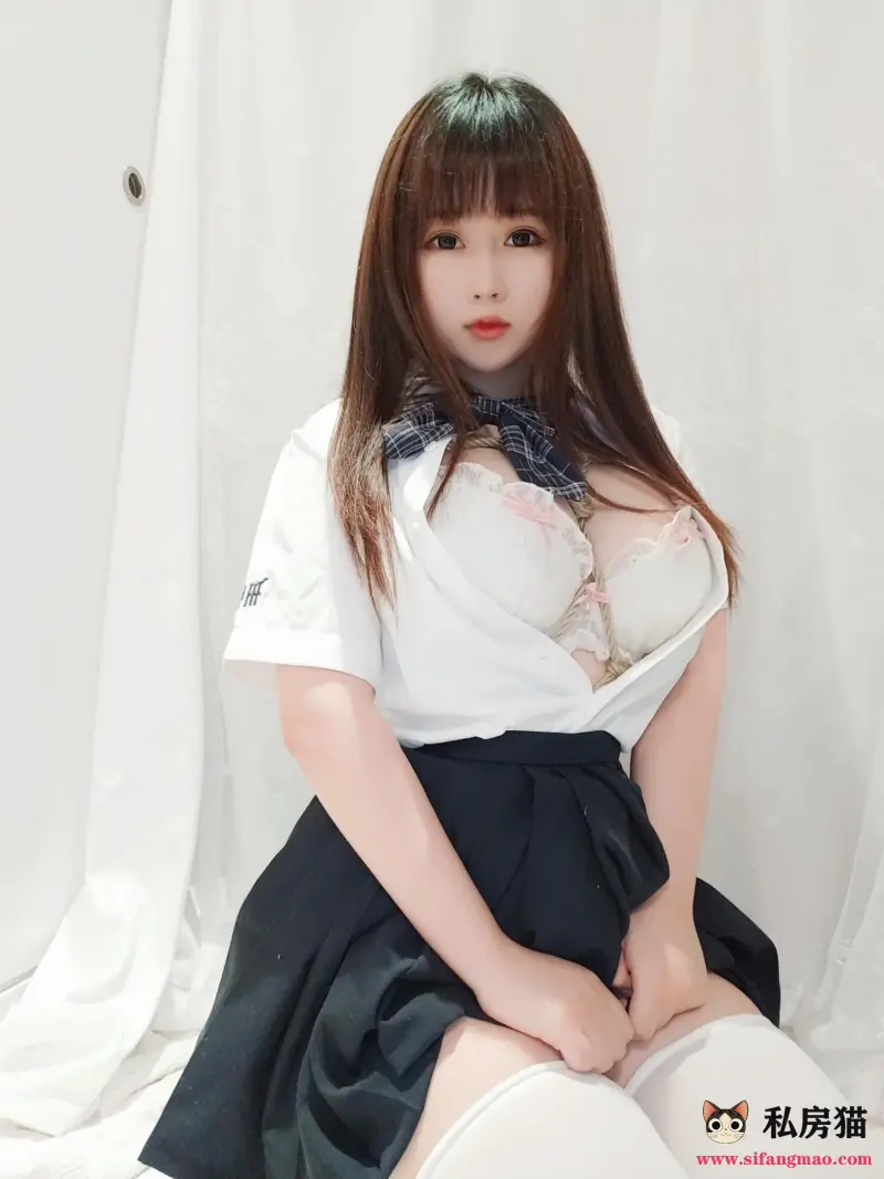 依酱 – 裙底的秘密 [63P-121MB]-乐摄图