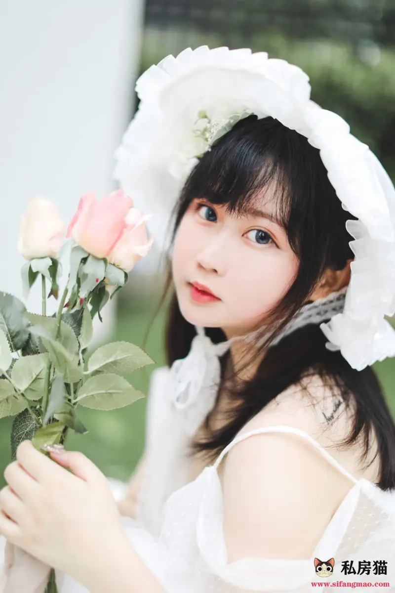 依酱 – 私人拍摄图 [30P-165MB] – 私房猫写真官网