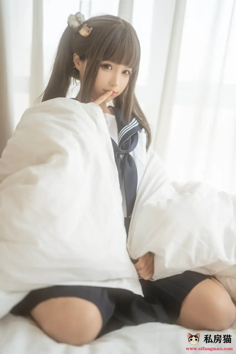 蠢沫沫 – 被窝JK [15P1V-400MB] – 私房猫写真官网