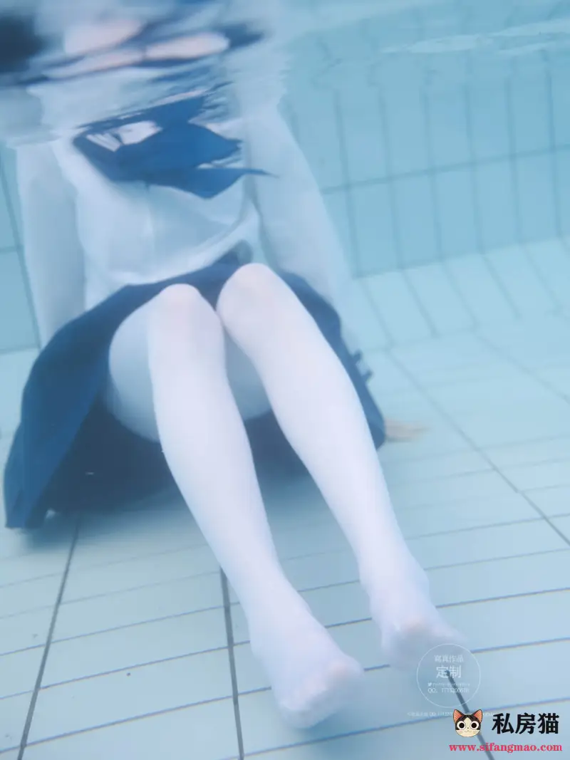 紧急企划 Y-003 咦咿yiyiyiyiyi 水下白丝jk制服 [88P1V-1.14GB]-乐摄图