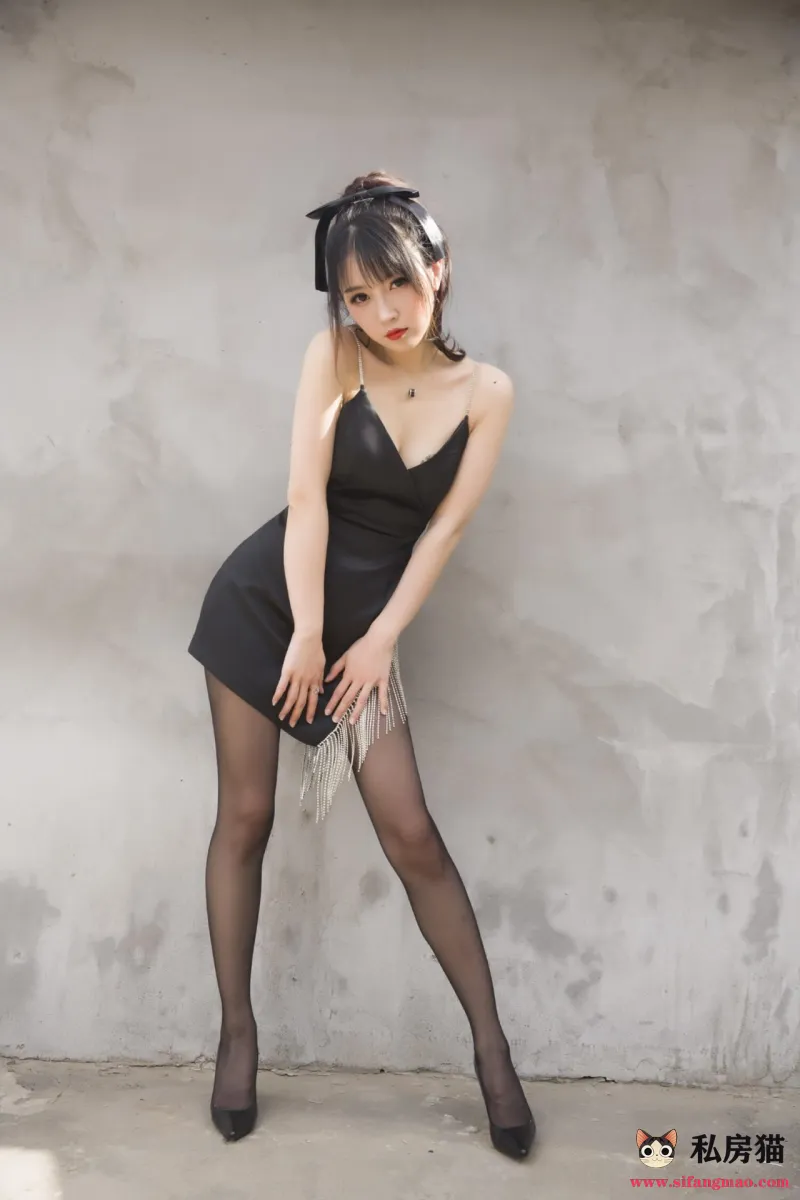 小女巫露娜 – 黑色流苏 [32P-274MB] 资源下载[百度网盘+OneDrive]-私房猫官网