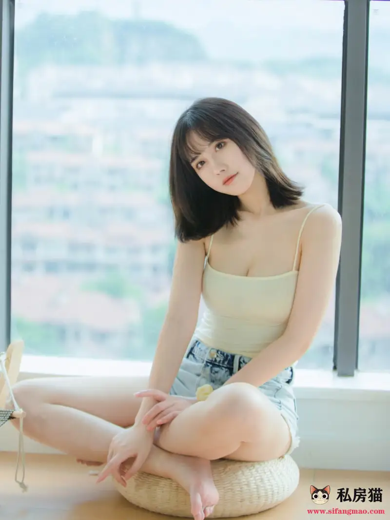 念雪 – 夏日柠檬 [32P-255MB] 资源下载[百度网盘+OneDrive]-私房猫官网