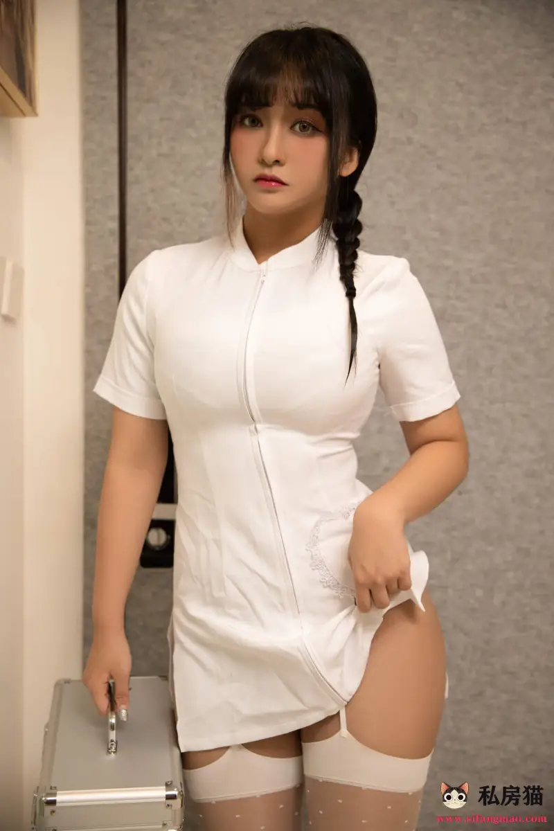 洛璃LoLiSAMA – 小护士 [135P-2.08GB] – 私房猫写真官网