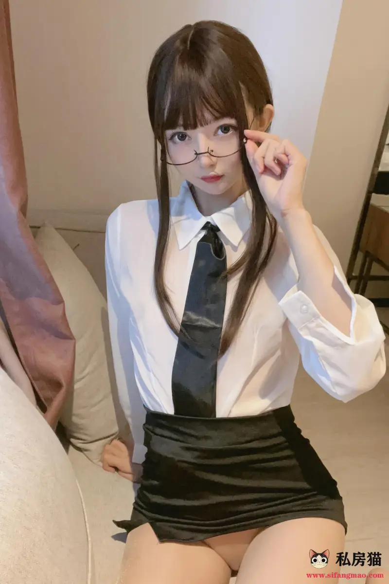 51酱 – 真空无内肉丝 [52P7V-421MB] 无水印资源下载[百度网盘+OneDrive] - 私房猫写真官网