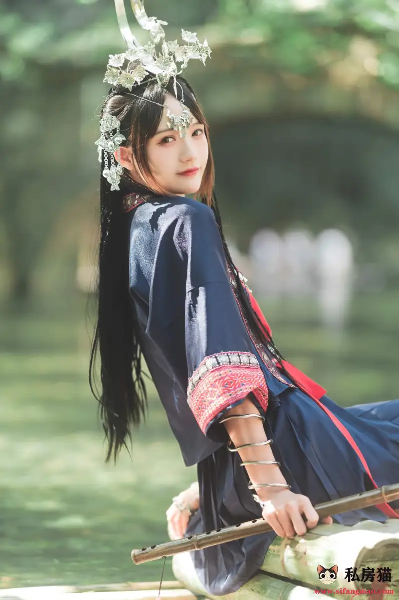 兔子Zzz不吃胡萝卜 – 苗疆一梦 [41P-423MB] 资源下载[百度网盘+OneDrive]-私房猫官网