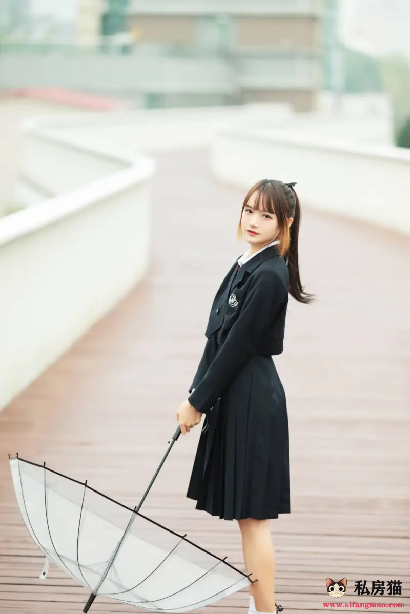 兔子Zzz不吃胡萝卜 – 阴天的小确幸 [36P-323MB] – 私房猫写真官网