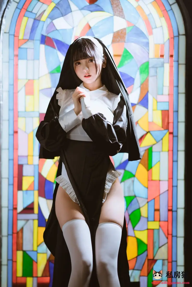 汉堡王kyokyo(陆卿卿) – 修女 [16P-210MB]-乐摄图