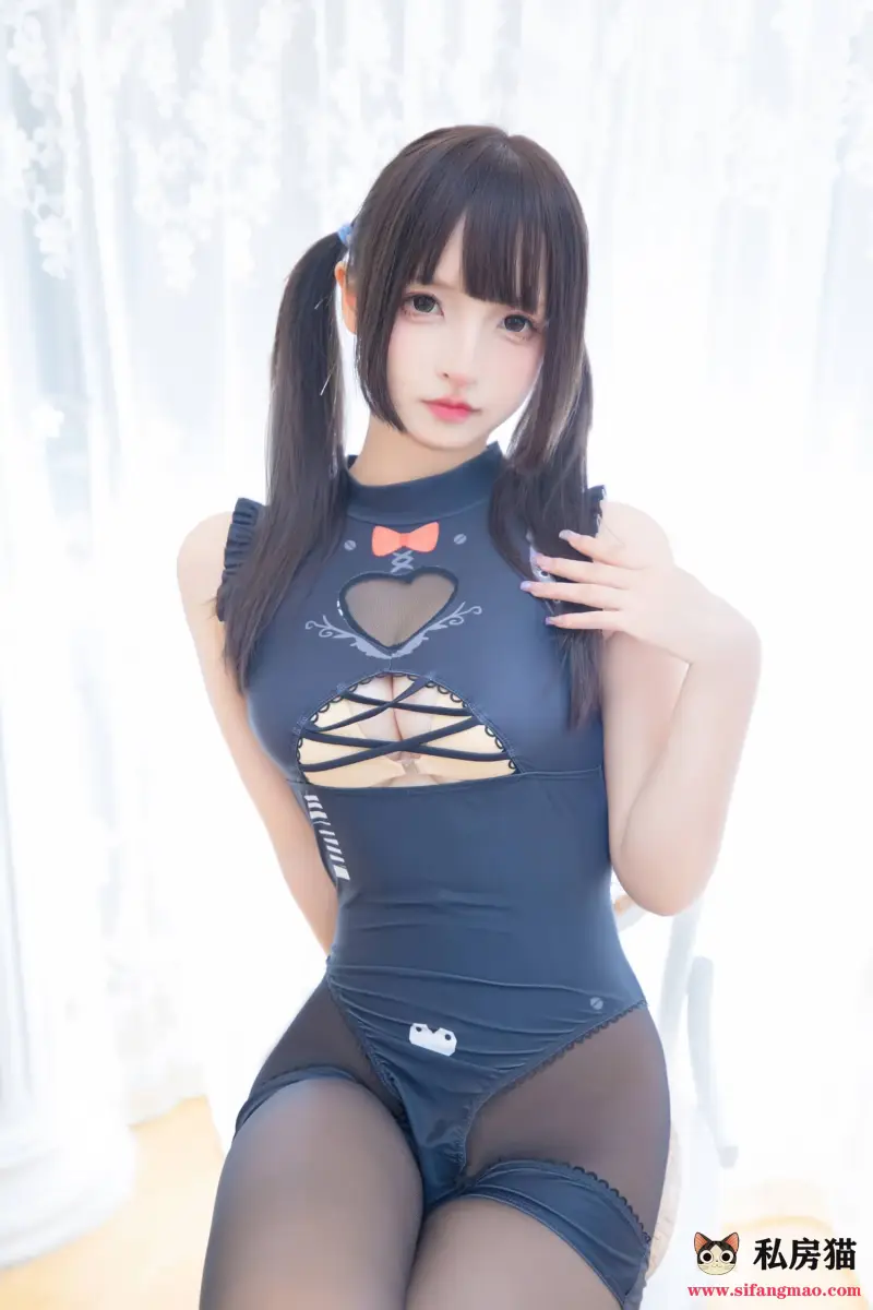 神楽坂真冬 – 第五季 序号23：《绑带泳装》 [75P2V-232MB]-乐摄图