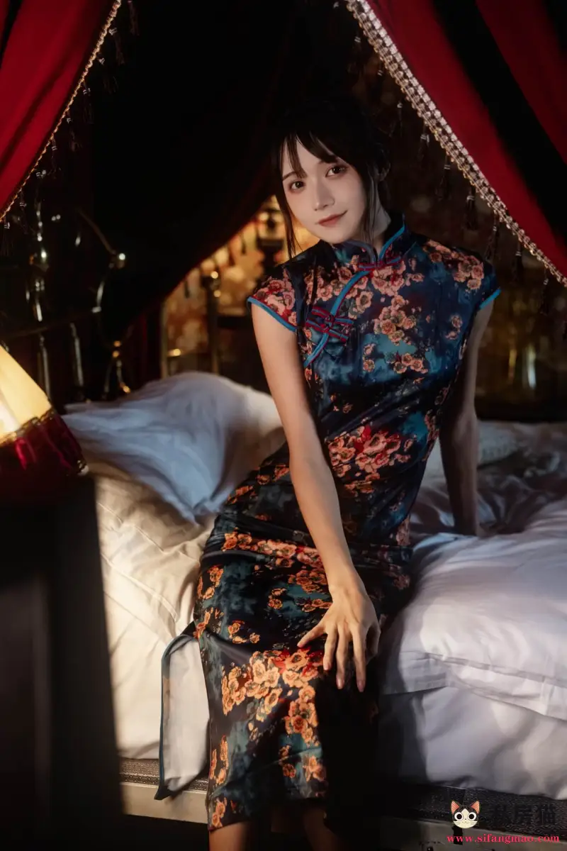 兔子Zzz不吃胡萝卜 – 暗室玫瑰 [36P-225MB] 无水印资源下载[百度网盘+OneDrive] - 私房猫写真官网