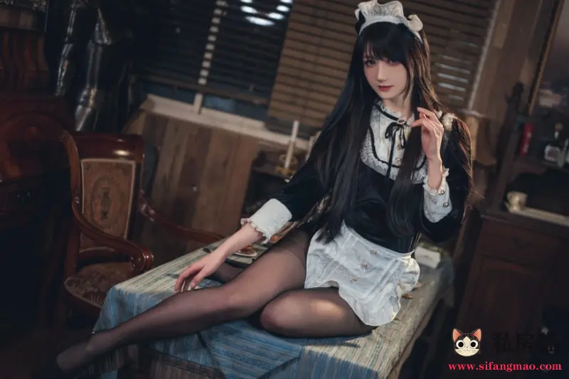 抖个姬灵 – 舰长 女仆 [16P-234MB]-乐摄图