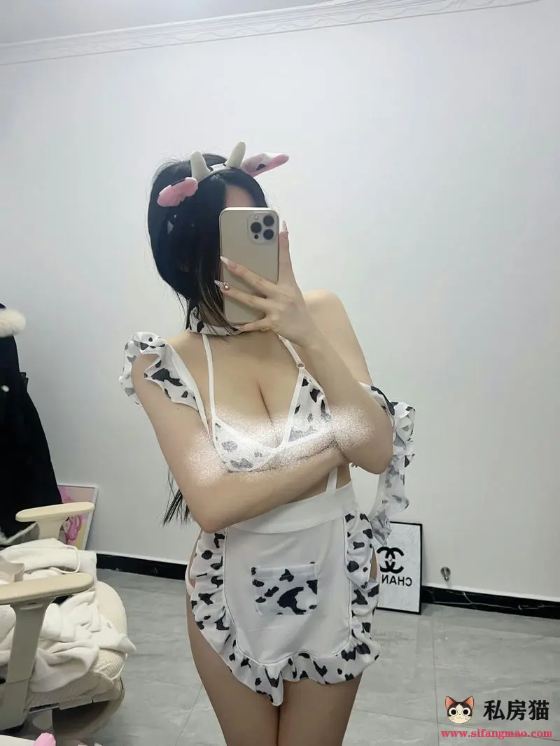 B站@凶小奶猫 3月舰长福利 [32P1V-22.2MB]-乐摄图