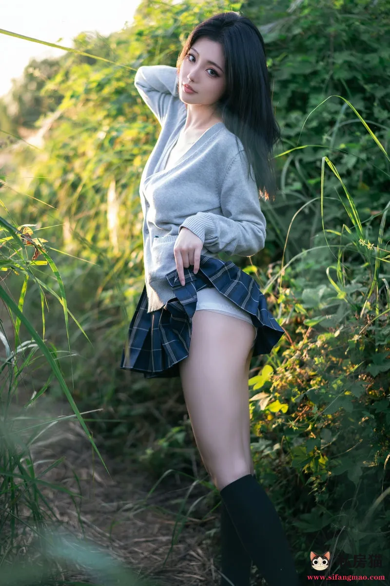 桃良阿宅 – 外出JK [43P-357MB]-乐摄图