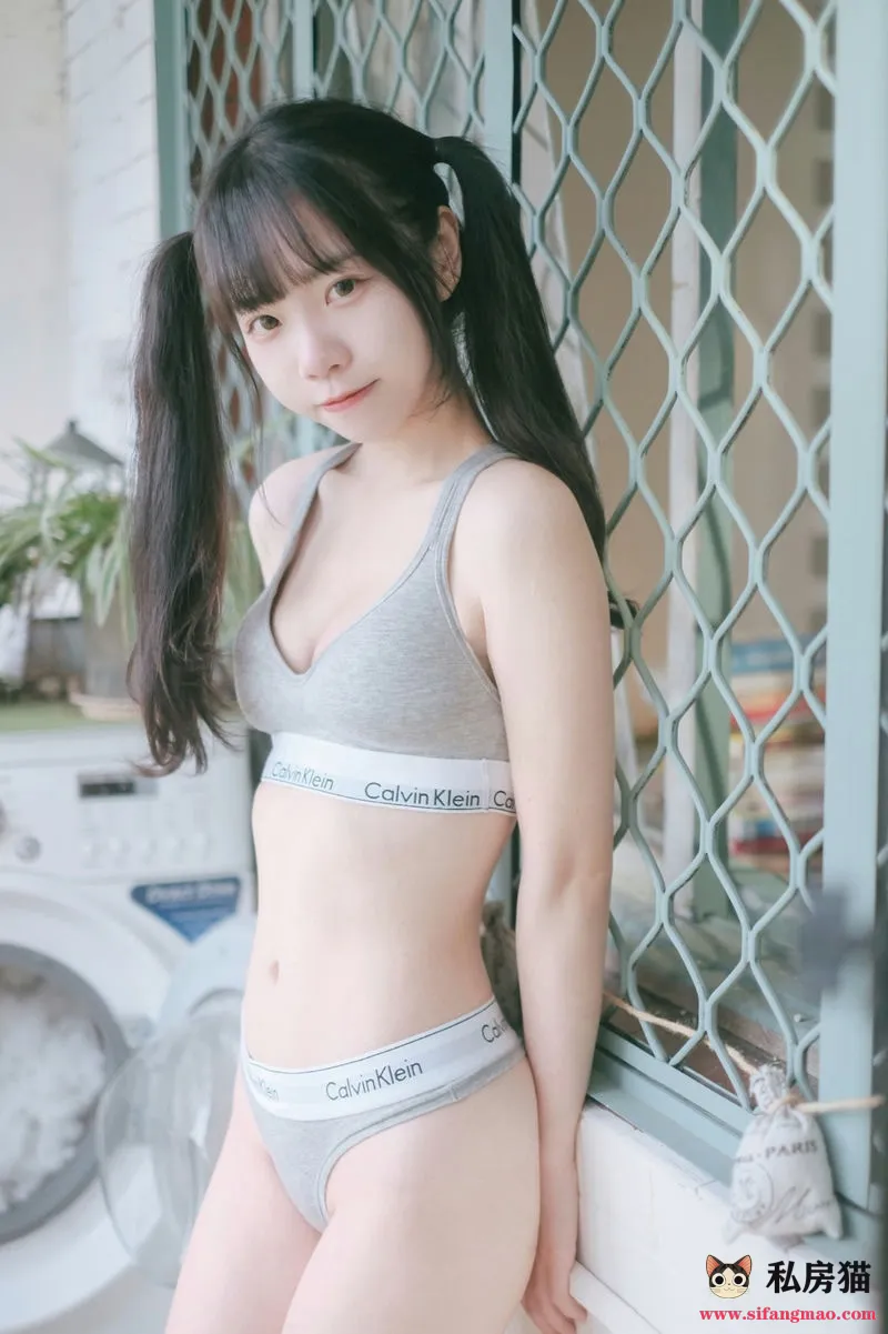 可可小白兔 – 首發 居家可攜帶小蘿莉🐰 [22P-77.8MB]-乐摄图